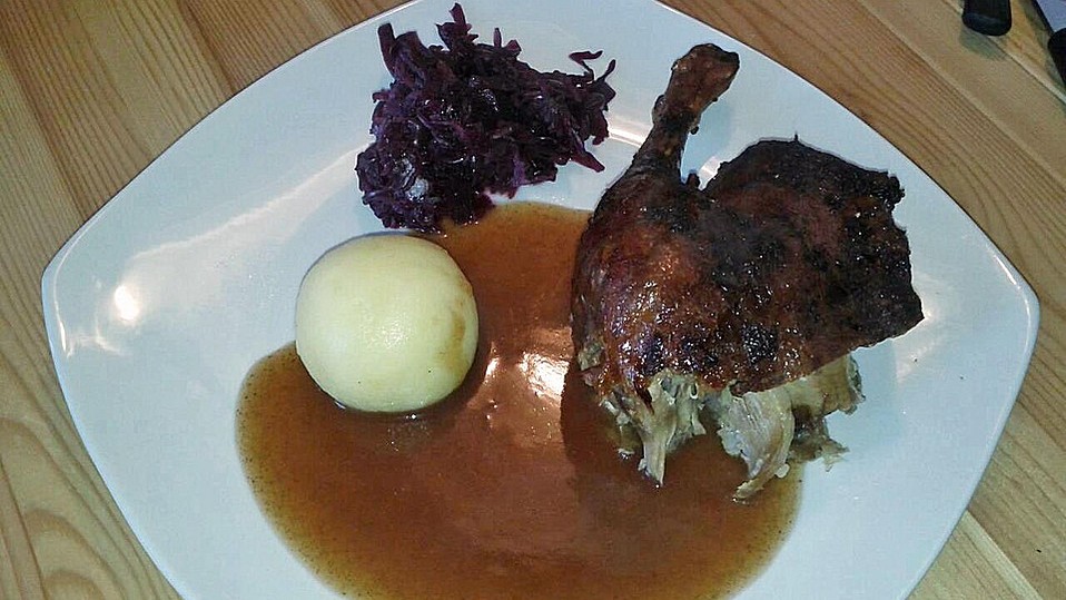 Knusprige Ente mit Apfel-Orangenfüllung von honditsch