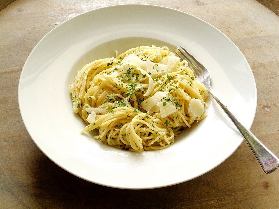 Parmesan und Petersilie Spaghetti von ChefMouse| Chefkoch