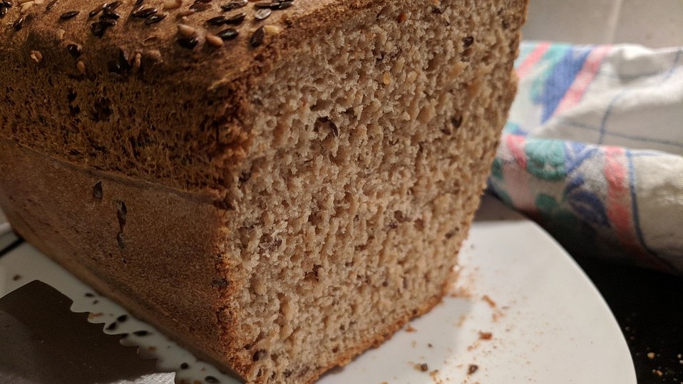 Dinkel-Amaranth-Vollkornbrot mit Leinsamen von Backmouse
