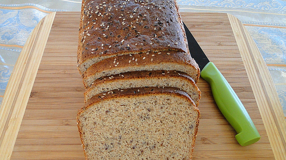Dinkel-Amaranth-Vollkornbrot mit Leinsamen von Backmouse