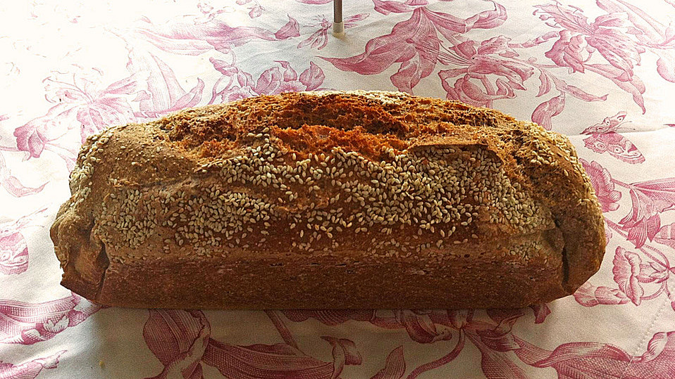 Dinkel-Amaranth-Vollkornbrot mit Leinsamen von Backmouse