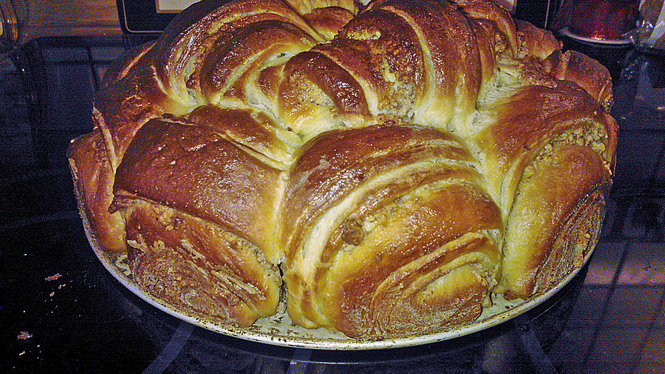Butter Bread mit Nussfüllung von Shioned