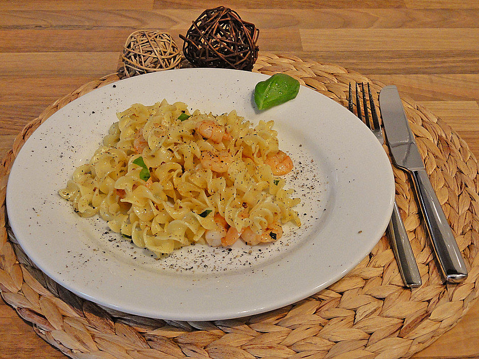 Pasta aglio, olio, peperoncino e scampi von Tzwiggl| Chefkoch