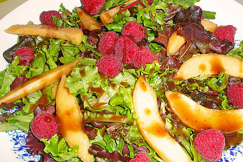 Pflücksalat mit Himbeer-Balsamico-Dressing von mimatochter1952