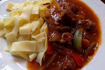 Rindergulasch von Schleckermaus81| Chefkoch
