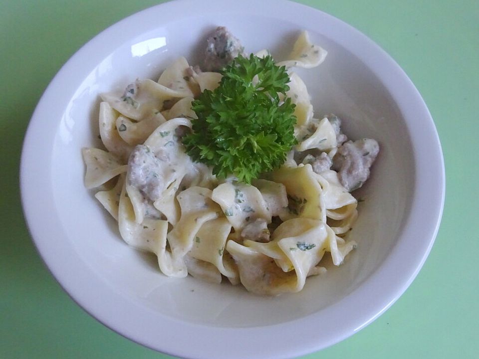 Sahne-Gehacktes-Nudeln von MamaSteffie| Chefkoch