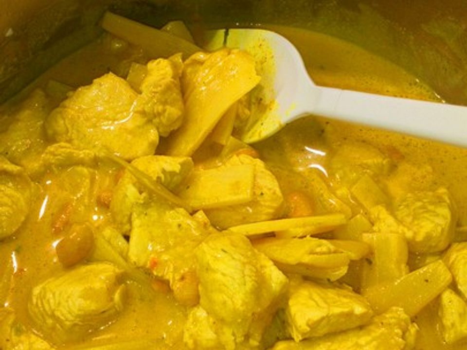 Putencurry mit Kokos-Cashew-Soße von Terry93| Chefkoch