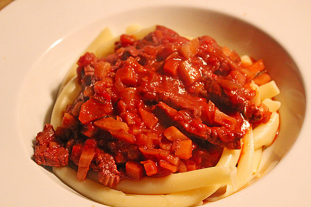 Pasta mit Rindfleisch-Tomatensauce von Happiness| Chefkoch