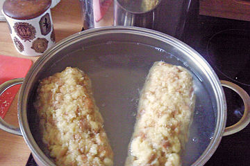 Böhmische Semmelknödel von renatekspenatek | Chefkoch