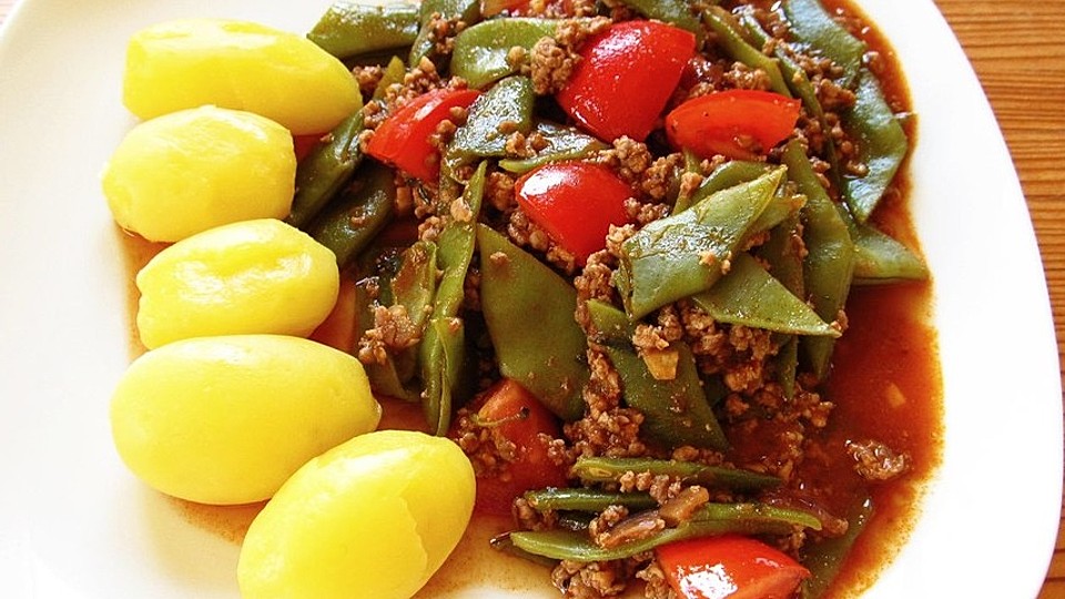 Grüne Bohnen mit Hackfleisch und Tomaten von Gittili| Chefkoch