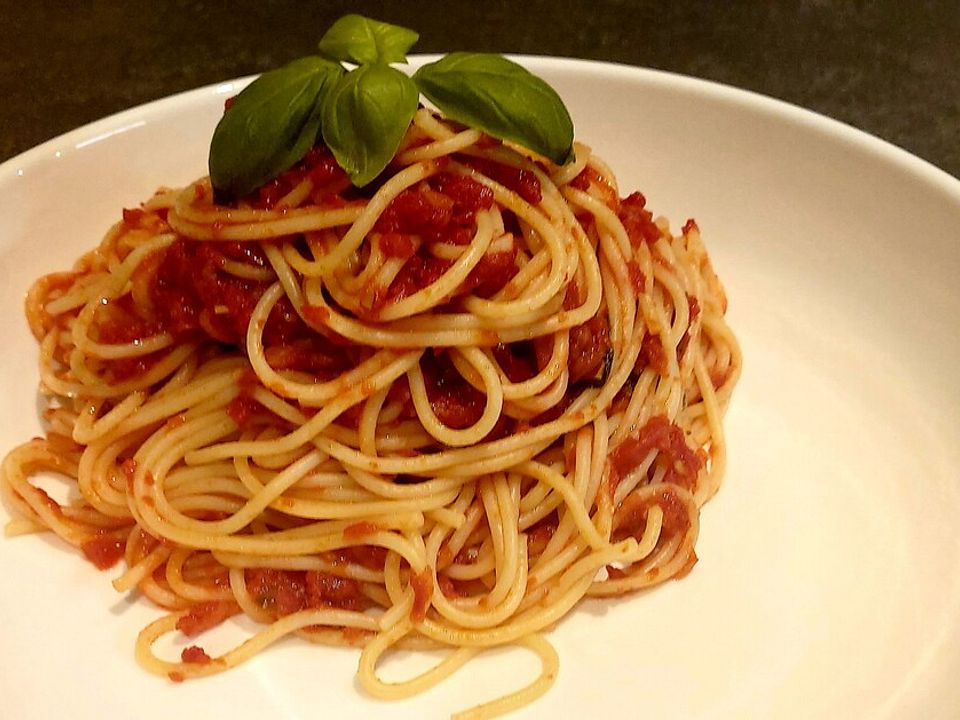 Tomatensosse Mit Speck