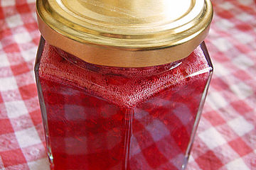 Johannisbeermarmelade mit Feigenessig und einem Schuss Zitronensaft von ...