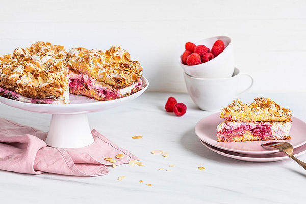 Himmelstorte mit Himbeeren von curiosia | Chefkoch