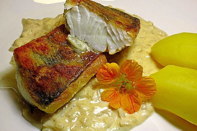 Knusprig gebratener Zander auf Meerrettichsauce von McMoe| Chefkoch