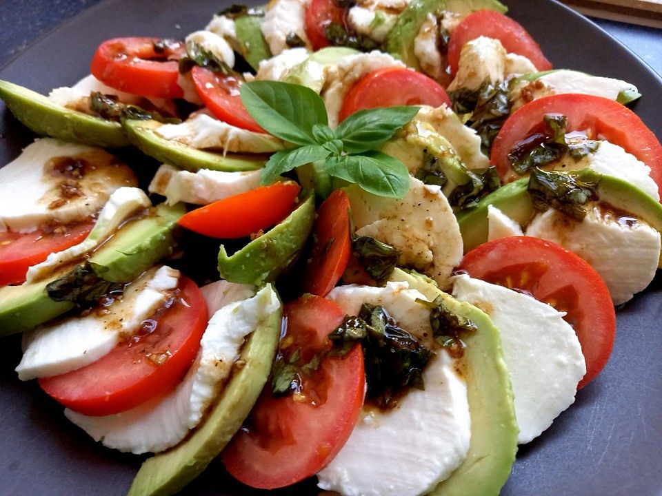 Caprese Avocado von HaselNussHörnchen| Chefkoch