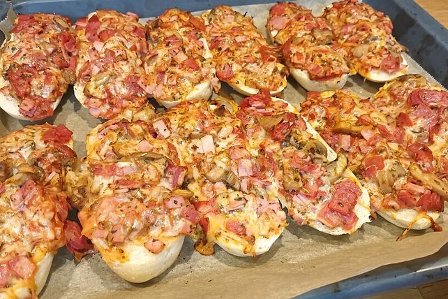 Pizzabrötchen von bille969 | Chefkoch