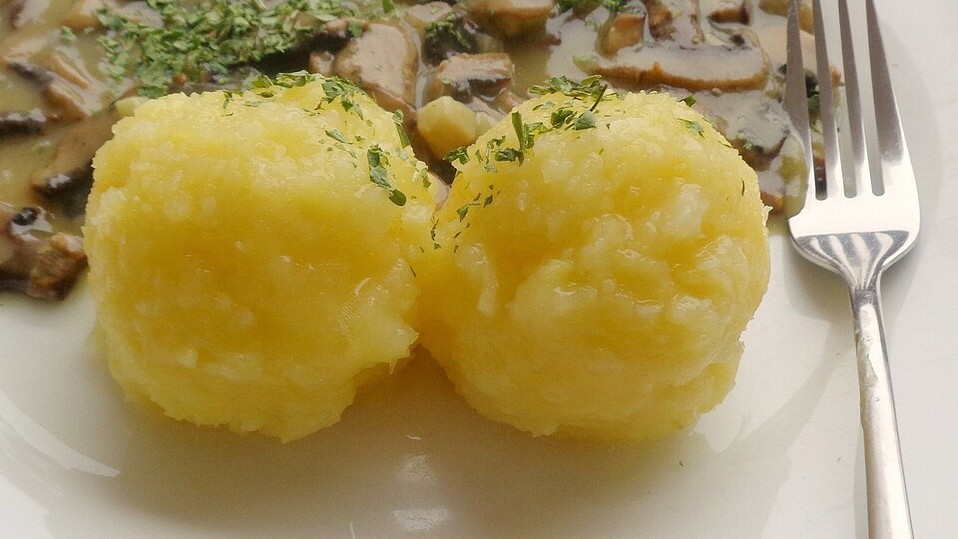 Kartoffelknodel Aus Rohen Kartoffeln