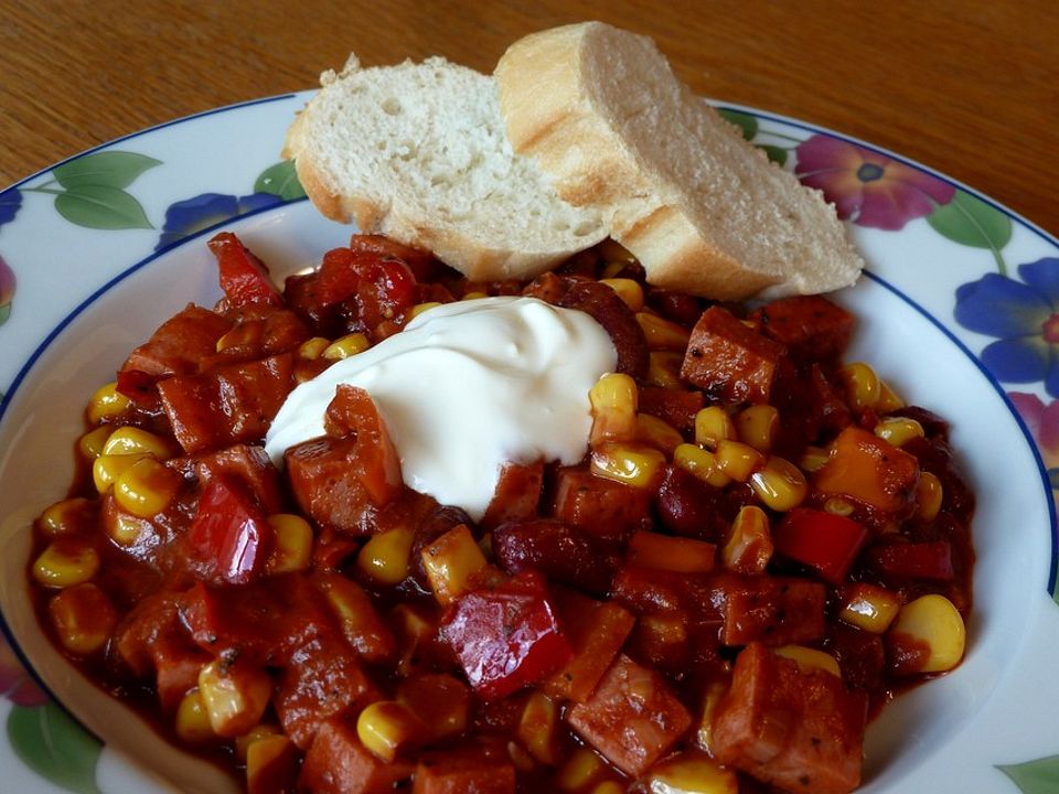 Wurstgulasch "Chili con Wurst" von Bienenköchin| Chefkoch