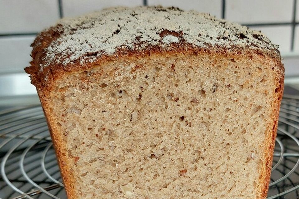 Rustikales Graubrot von phasenalex
