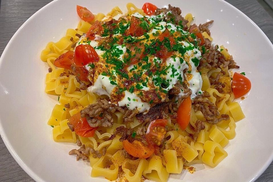 Yogurtlu Eriste - Turkish Pasta