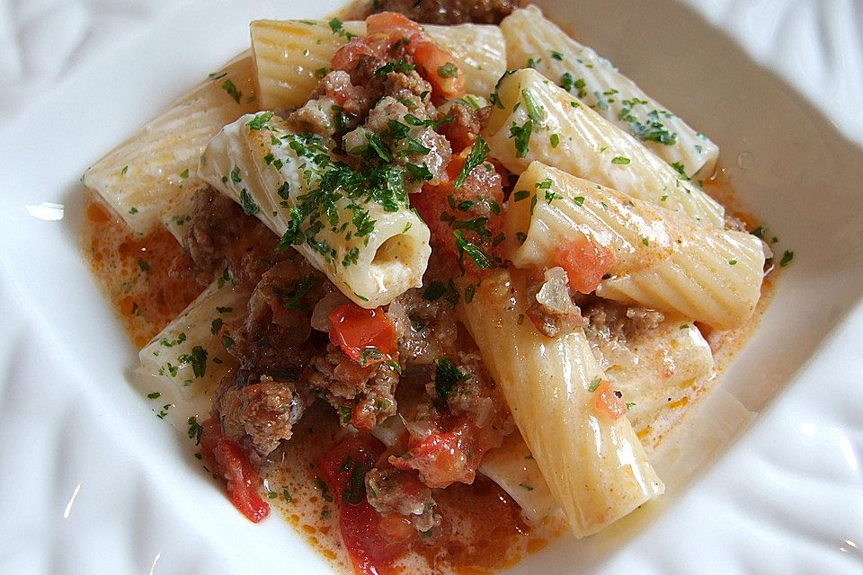 Yogurtlu Eriste - Turkish Pasta