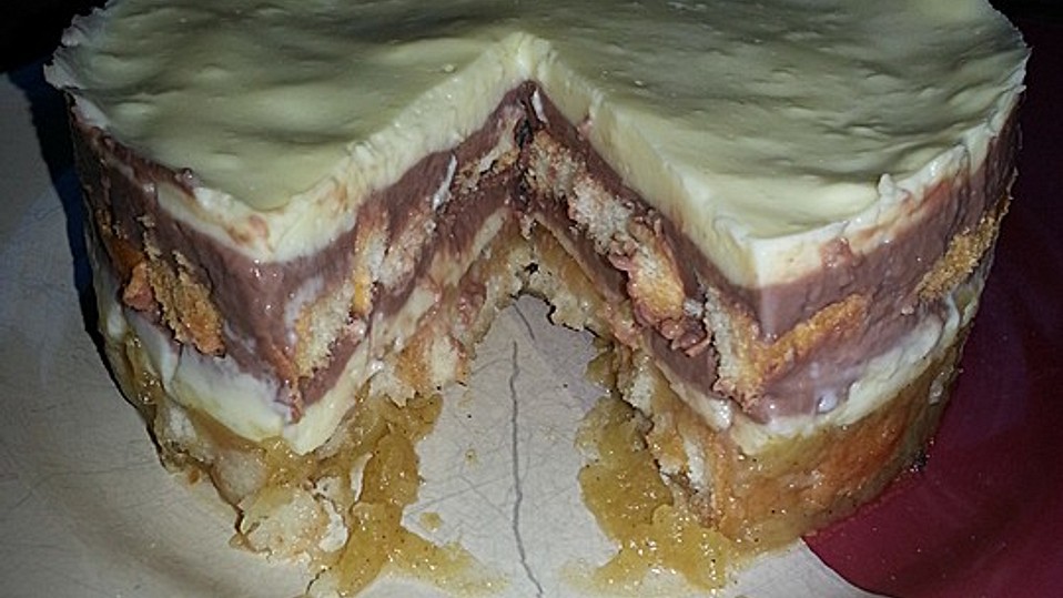 Zwieback-Puddingtorte mit Apfelkompott von japsy