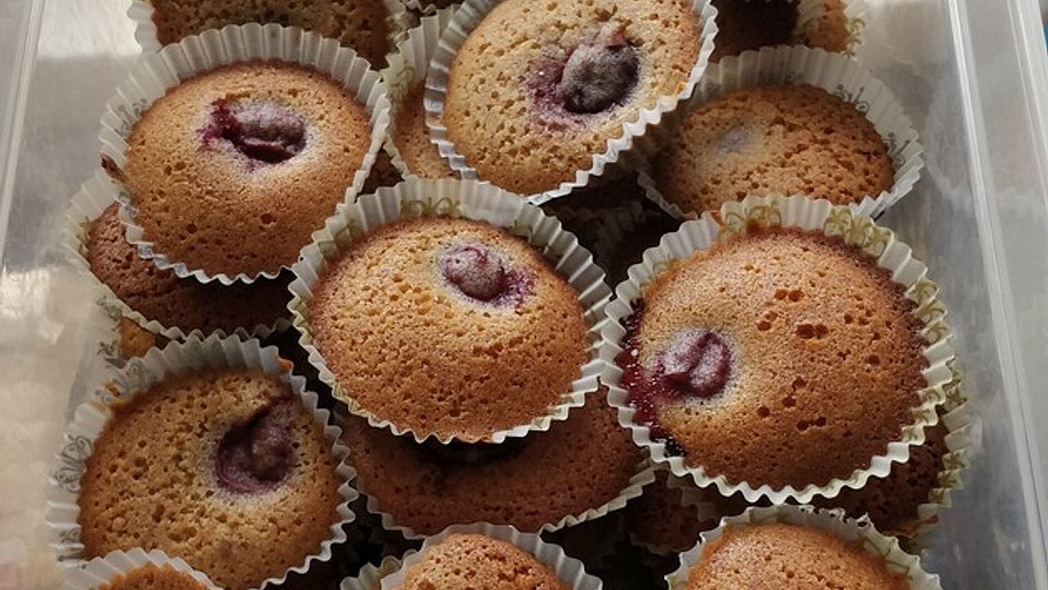 Cherry Friands von Bali-Bine