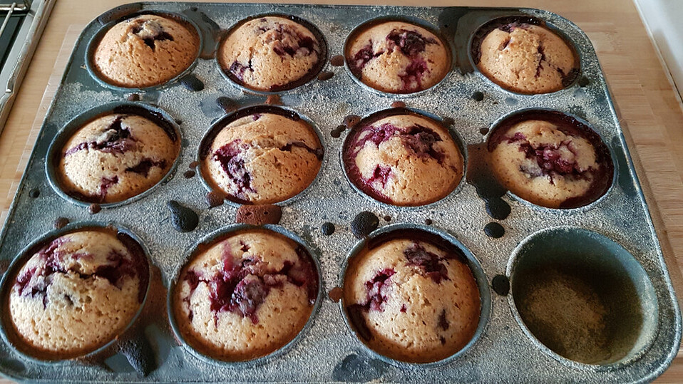 Cherry Friands von Bali-Bine