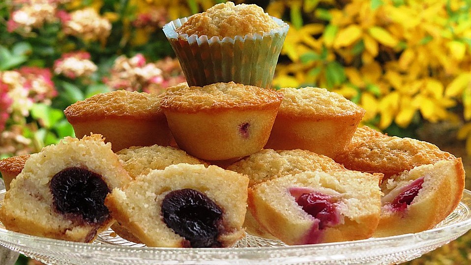 Cherry Friands von Bali-Bine