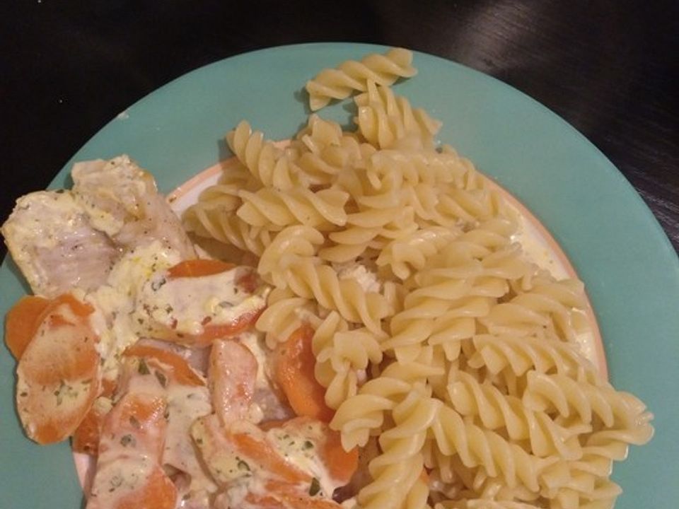 Rotbarsch-Filet mit Möhren und Senfcreme von trekneb | Chefkoch