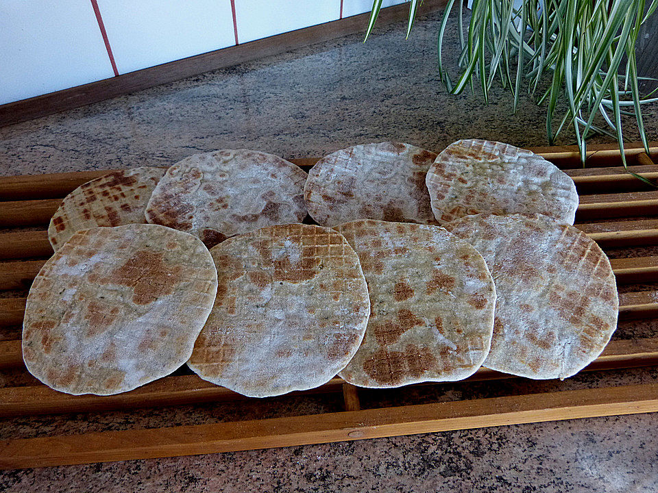 krümeltigers Knofel-Knusper-Waffelbrot von 007krümeltiger| Chefkoch