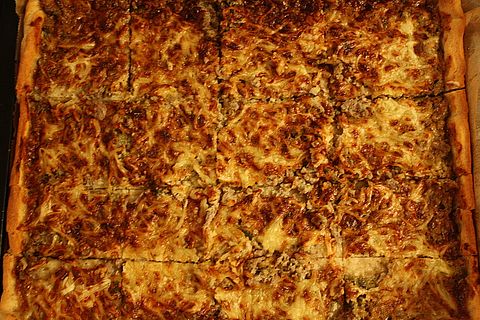 Roastbeef-Reste-Pizza mit Gorgonzola und Kapern von Klaumix