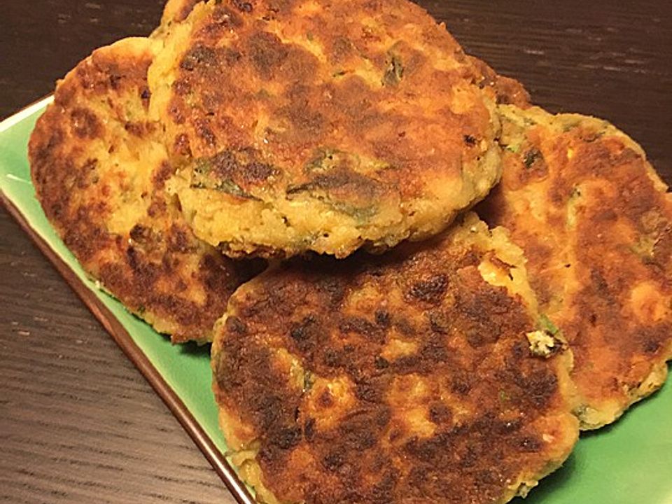 Revithokeftedes – Kichererbsenbällchen von der Insel Samos von ...