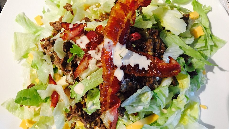 Big Mac Salat Low Carb von dorette1com