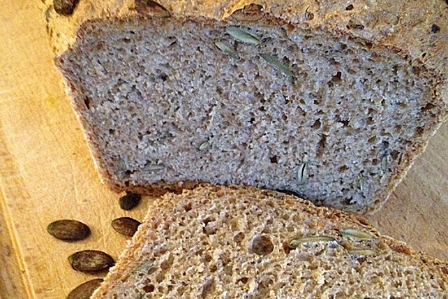 Sauerteig-Dinkel-Roggen-Brot Nr. 6 von Brotkrümel-Backstube| Chefkoch