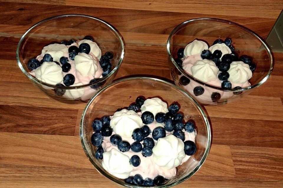 Wunderbar Dessert Mit Magerquark Bilder