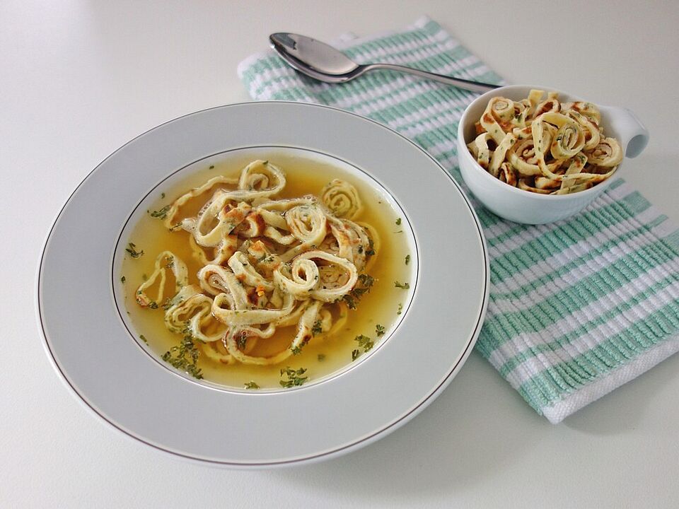 Fritatten - Suppe von Ambarenya| Chefkoch