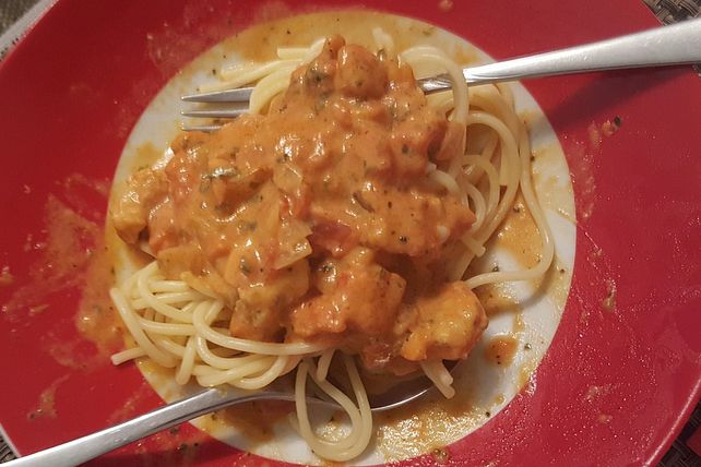 Spaghetti mit Scampi-Tomaten-Sauce von osiria_lbo| Chefkoch