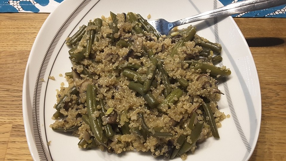 Gebratene grüne Bohnen mit Shiitake-Pilzen und Hähnchenfleisch von ars ...