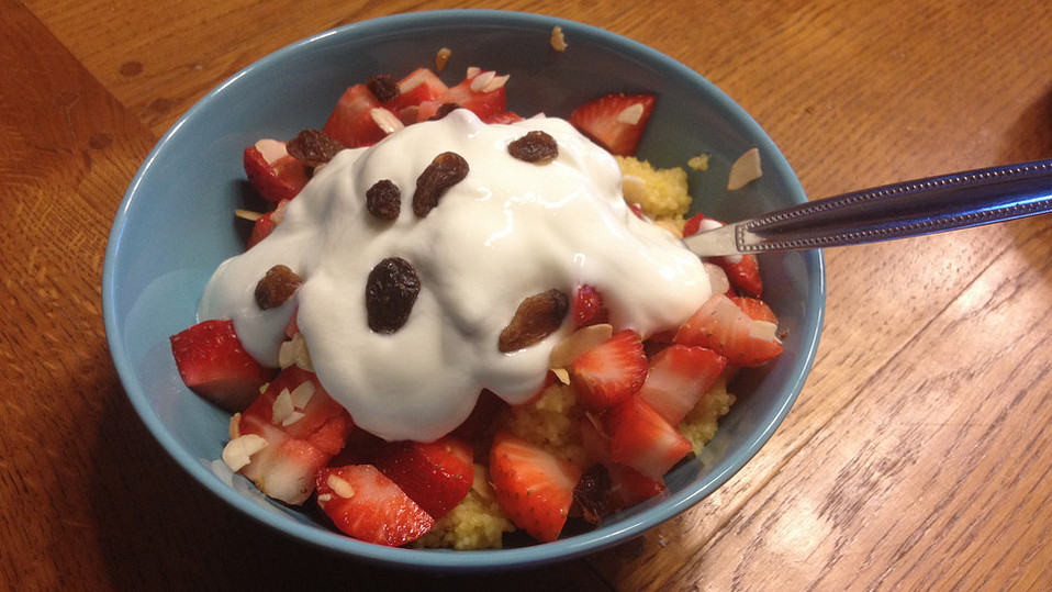 Sommer-Couscous mit Erdbeeren von Lebany