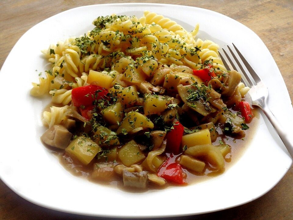 Pilzgulasch nach Uromas Art von gabriele9272| Chefkoch