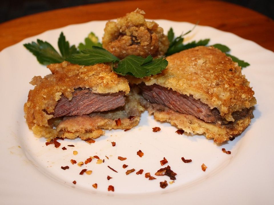 Straußensteaks paniert mit Schweinekrusten von Klaumix| Chefkoch