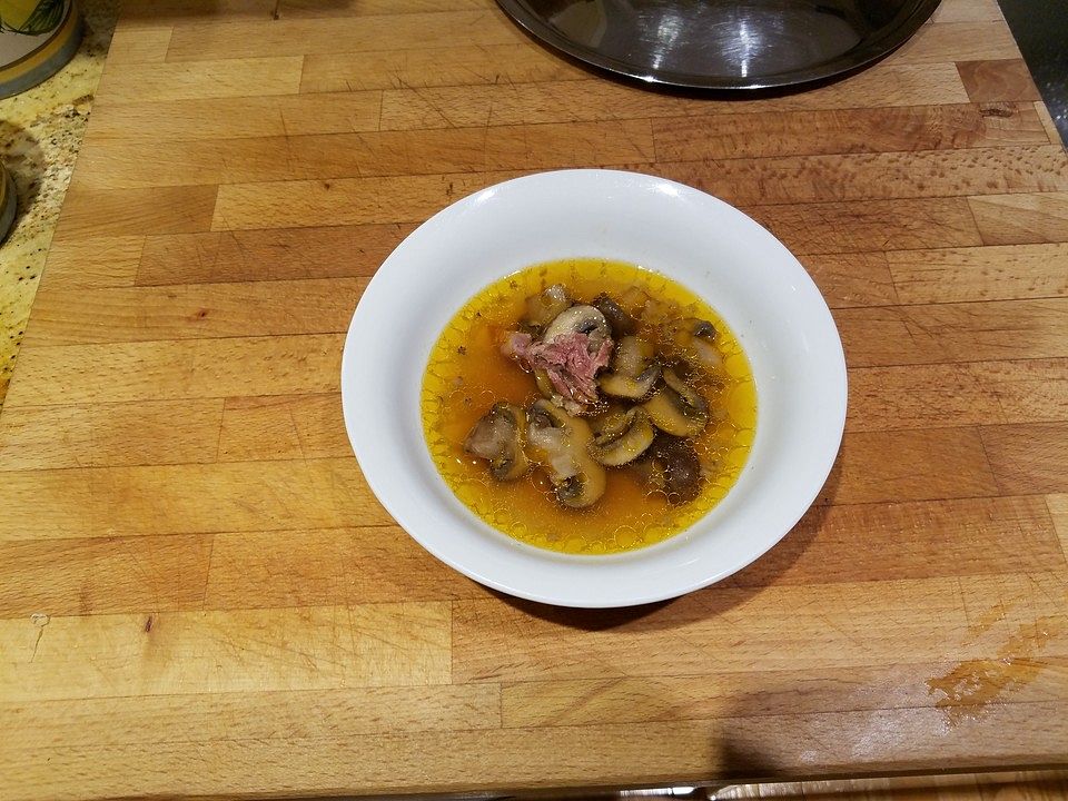 Rindersuppe aus Rippen vom Kronbraten von drmouche| Chefkoch