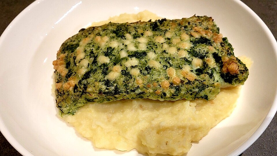 Gratiniertes Schellfischfilet auf Spinat-Gemüse-Bett von Pannepot| Chefkoch