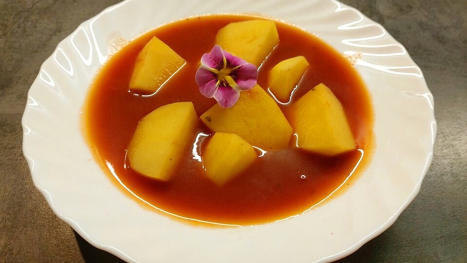 Kartoffeln in roter Soße auf algerische Art - Batata chtitha von Tatunca