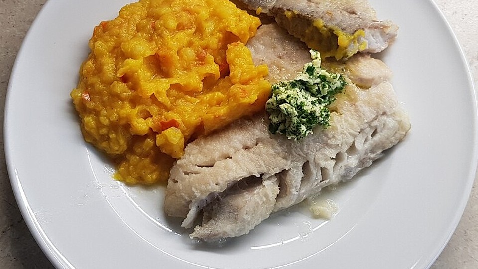 Zanderfilet auf Kürbis-Kartoffel-Püree von Sjambo