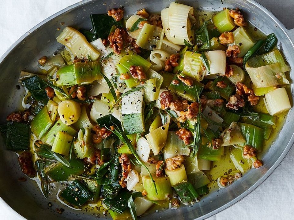 Lauchgemüse in Walnuss-Estragon-Vinaigrette von HatteMalHaar| Chefkoch