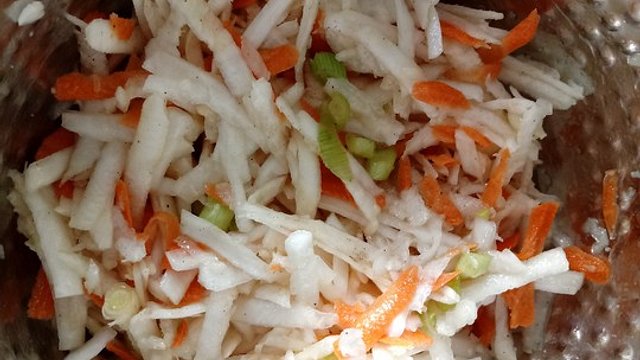 Rettichsalat mit Öl und Essig von flodra