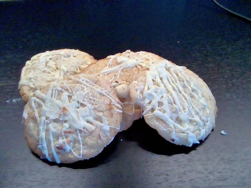 Weiße-Schoki-Cookies von Iuci| Chefkoch