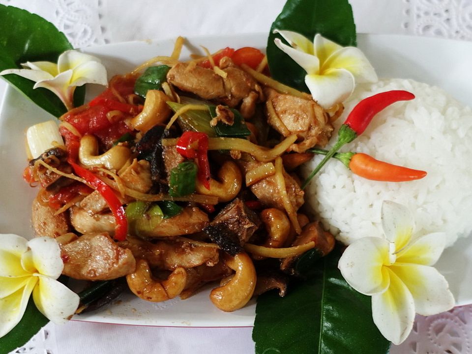 Thailändische Hühnerbrust mit Ingwer - Gai Pad Khing von dieter ...